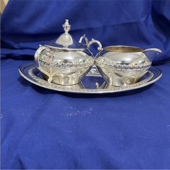 sheridan | Dining | Vintage Sheridan Cream Covered Sugar With ...